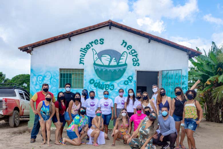 Visita a una comunidad quilombola + Playa Barra de Gramame desde João ...
