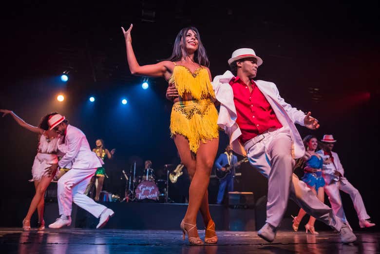 Ginga Tropical, espectáculo de danza brasileña en Río de Janeiro