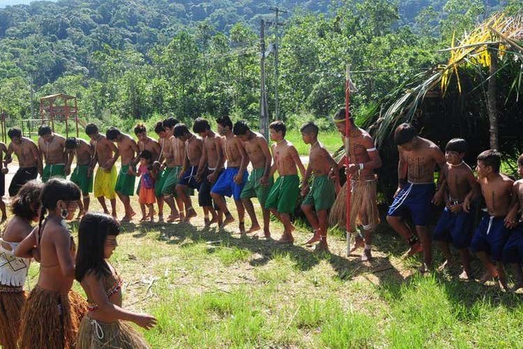 Visita alla tribù guaranì Ribeirão Silveira da Santos