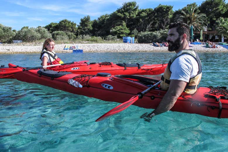 Tour en kayak por las islas Pakleni desde Hvar - Civitatis.com