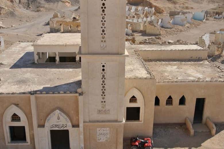 Escursione alla città fantasma Umm el Howeitat da Hurghada + Tour in quad