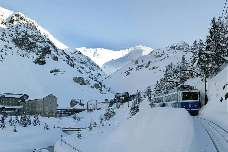 Train à crémaillère de la Vallee de Nuria depuis Ribes de Freser