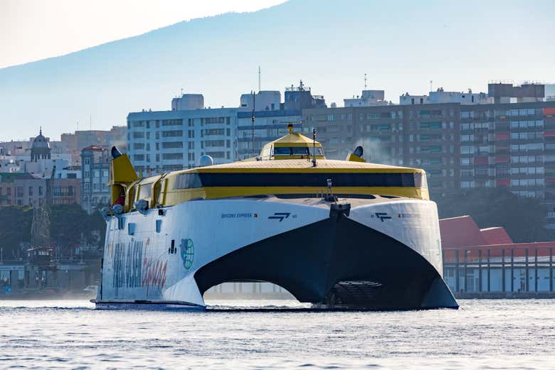 Ferry a Tenerife desde San Sebastián de La Gomera - Civitatis.com