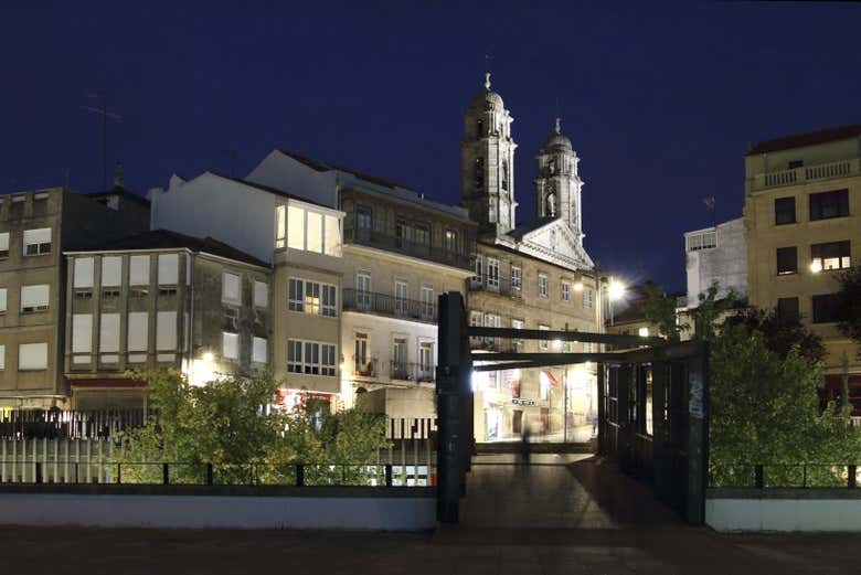 Free tour nocturno por Vigo - Reserva online en Civitatis.com
