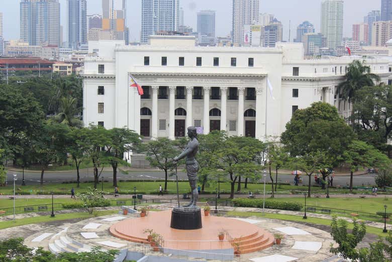 Guided Tour of Rizal Park & Manila Museums - Book at Civitatis.com
