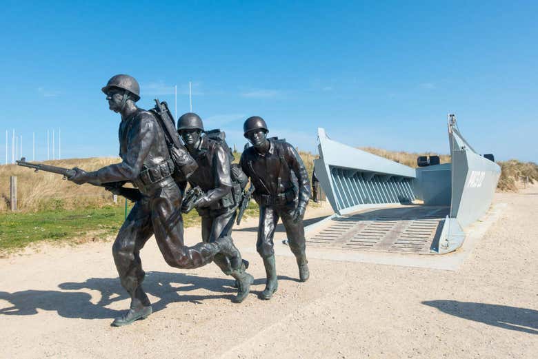 Normandy Landing Beaches D-Day Tour, Bayeux