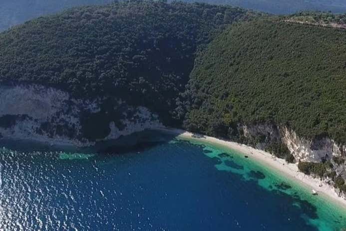 Croisière à Spartochori, Lakka et Skorpios depuis Nidrí