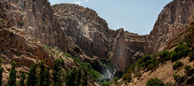 Margoon Waterfall Trip from Shiraz - Book Online at Civitatis.com