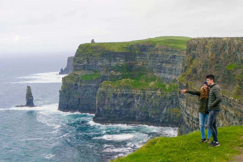 Excursion aux falaises de Moher et au Château de Dunguaire depuis Galway
