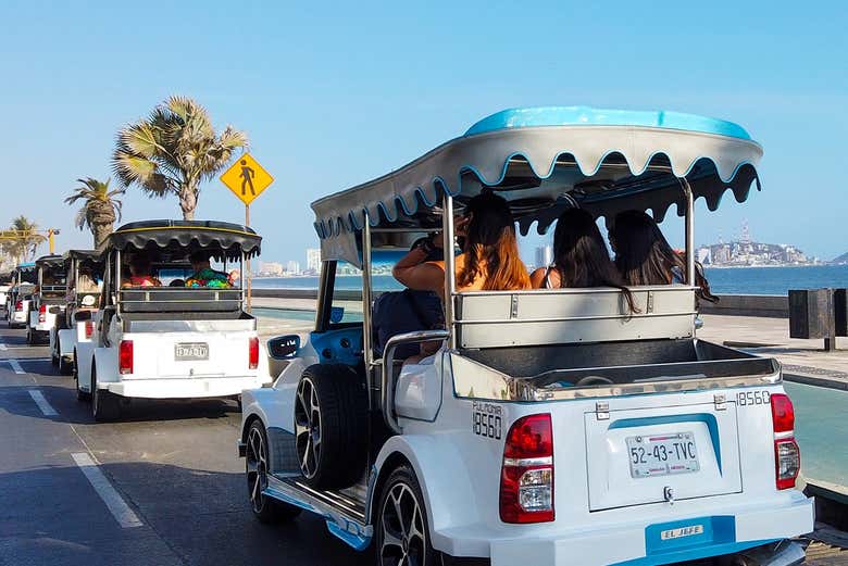 Tour panorâmico por Mazatlán de carro pulmonía - Civitatis.com