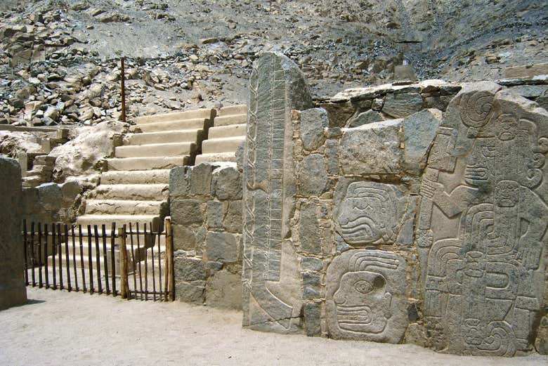 Cerro Sechín Excursion from Casma - Book Online at Civitatis.com