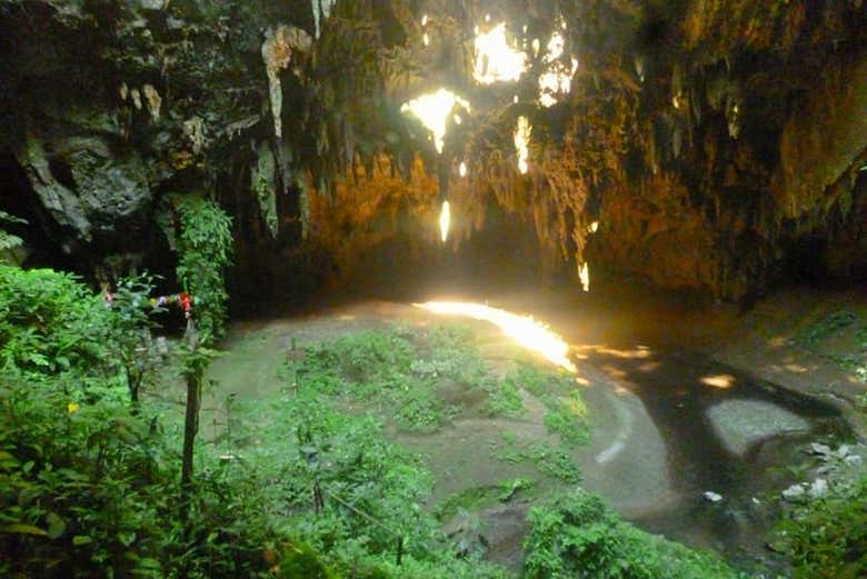 Vulcano Cavern Tour from Tingo María - Book at Civitatis.com